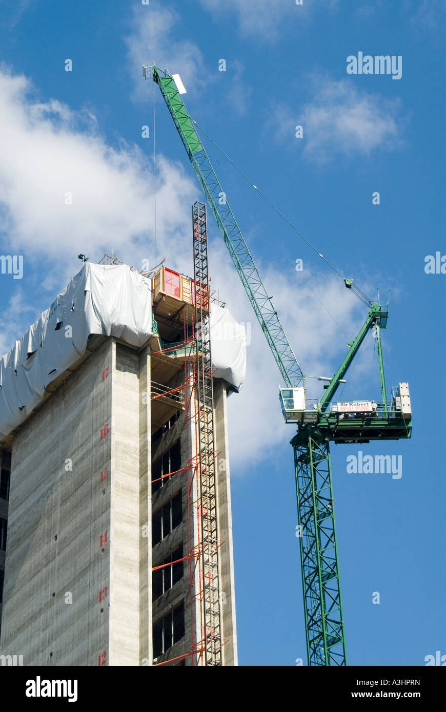 Work platform hi-res stock photography and images - Alamy