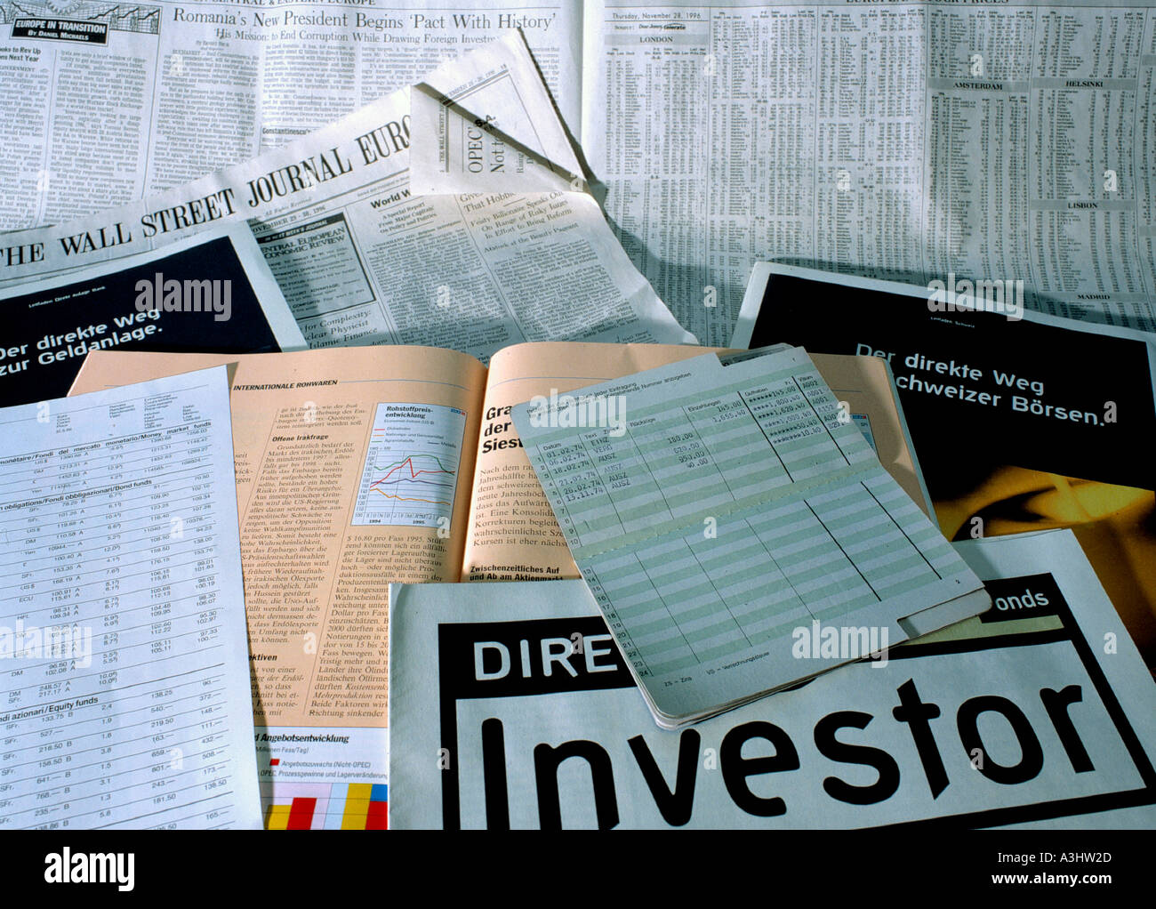 investment guidemagazines and brochures for beginners editorial use ...