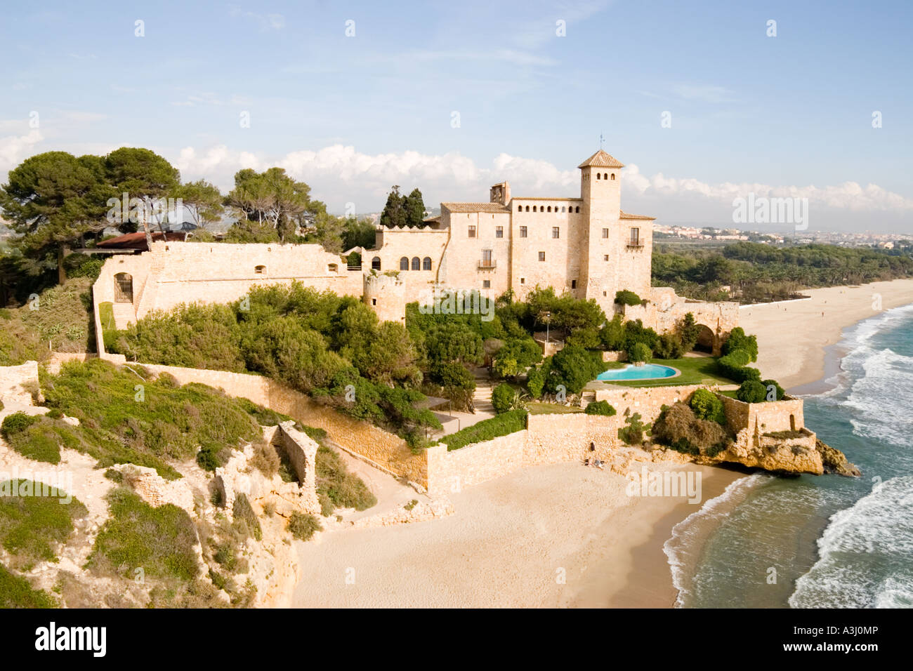 TAMARIT CASTLE AND BEACH IN TARRAGONA Stock Photo - Alamy
