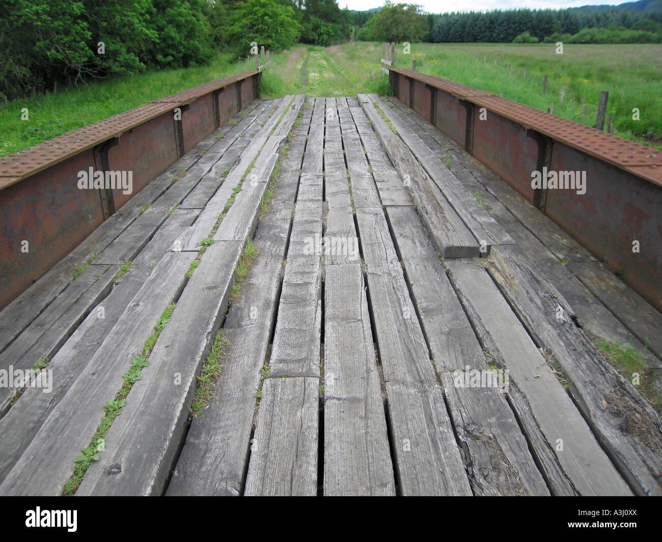 Disused former wooden railway bridge Stock Photo - Alamy Disused former wooden railway bridge Stock Photo - Alamy