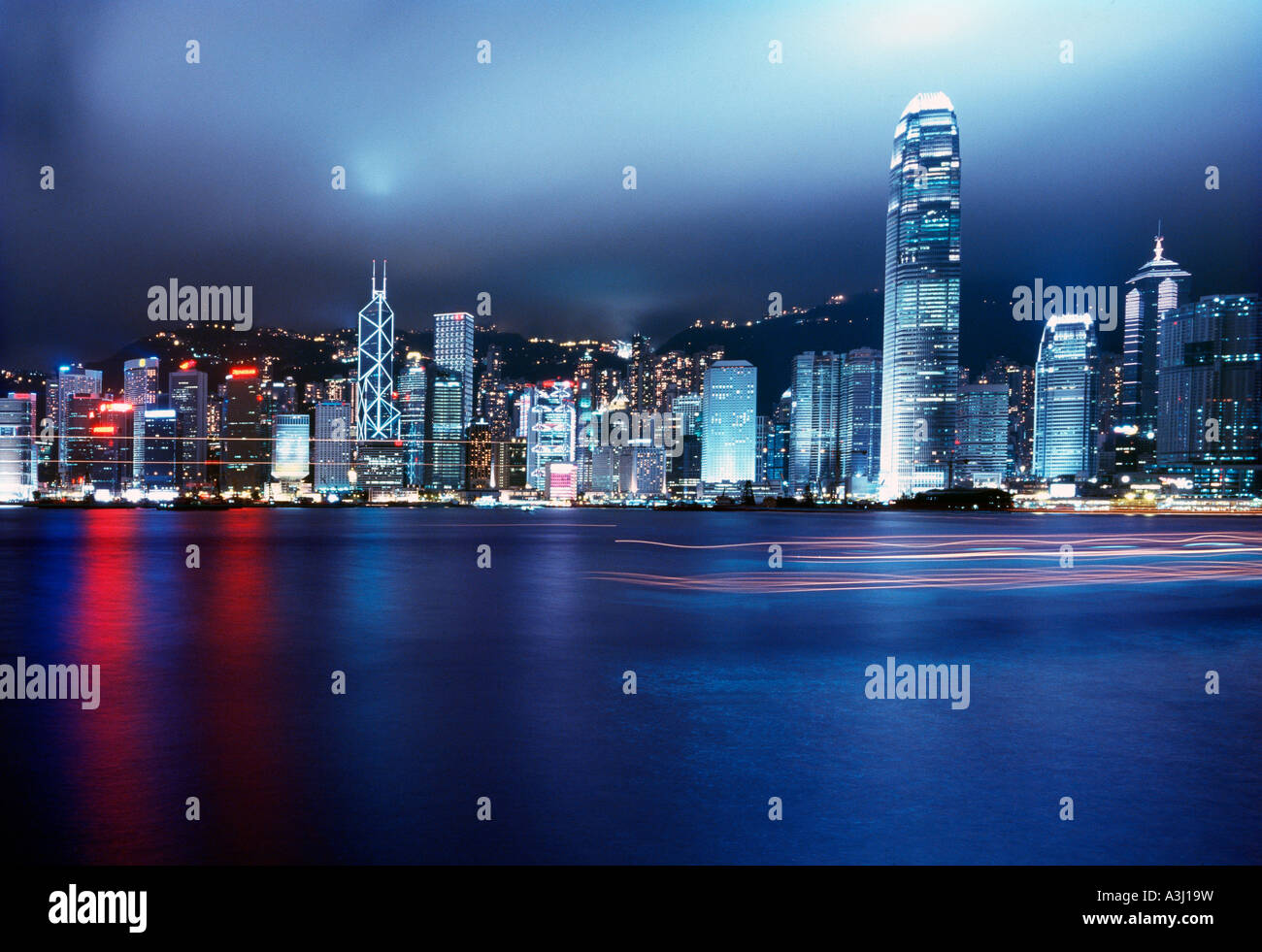 Hong kong and harbour hi-res stock photography and images - Alamy