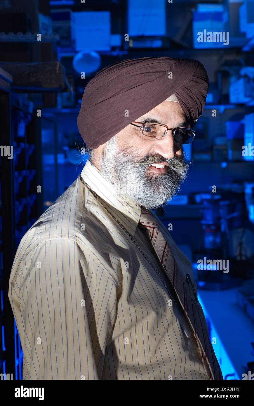 Sikh gentleman hi-res stock photography and images - Alamy