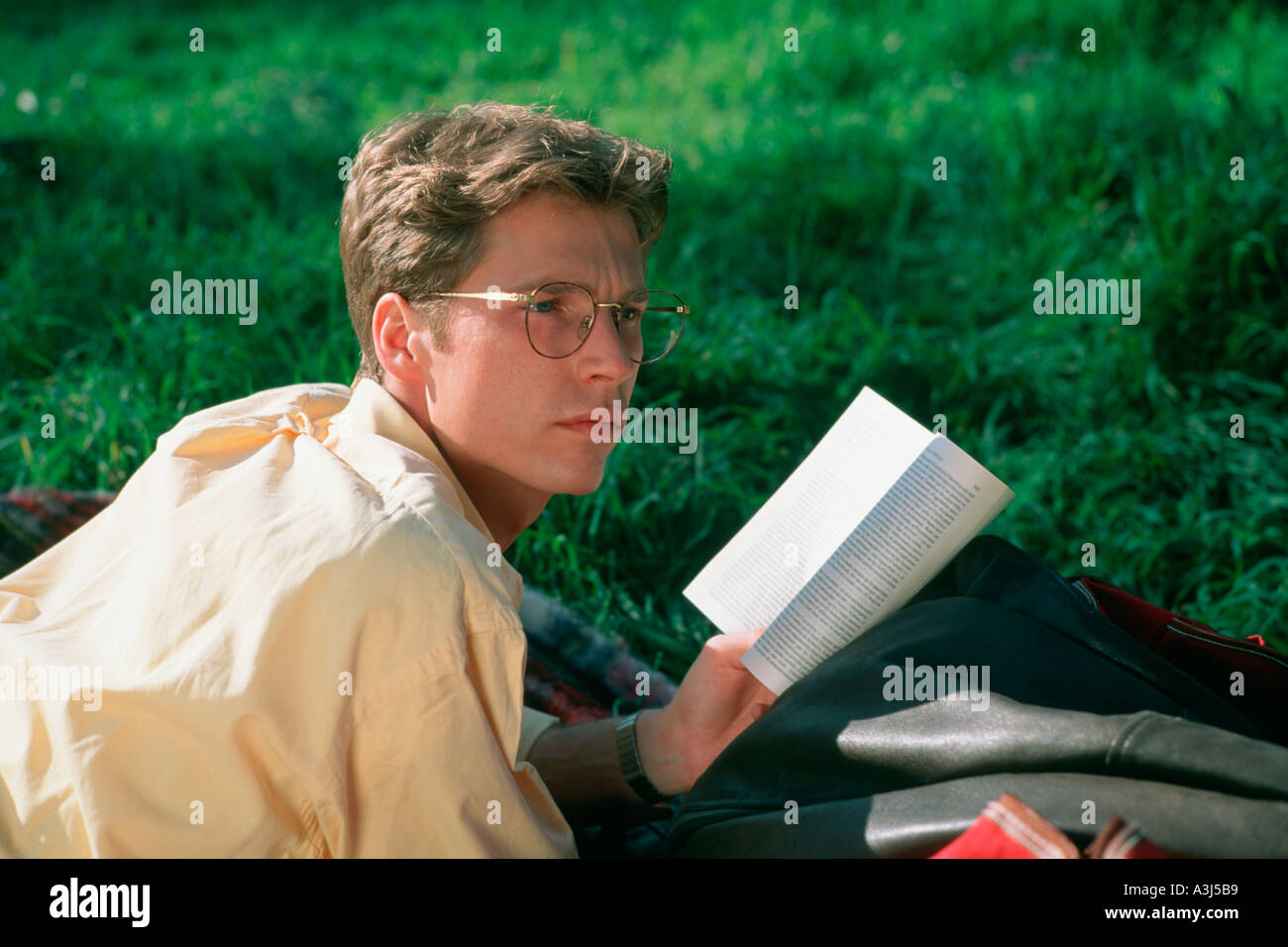 Reading standing alone profile hi-res stock photography and images - Alamy
