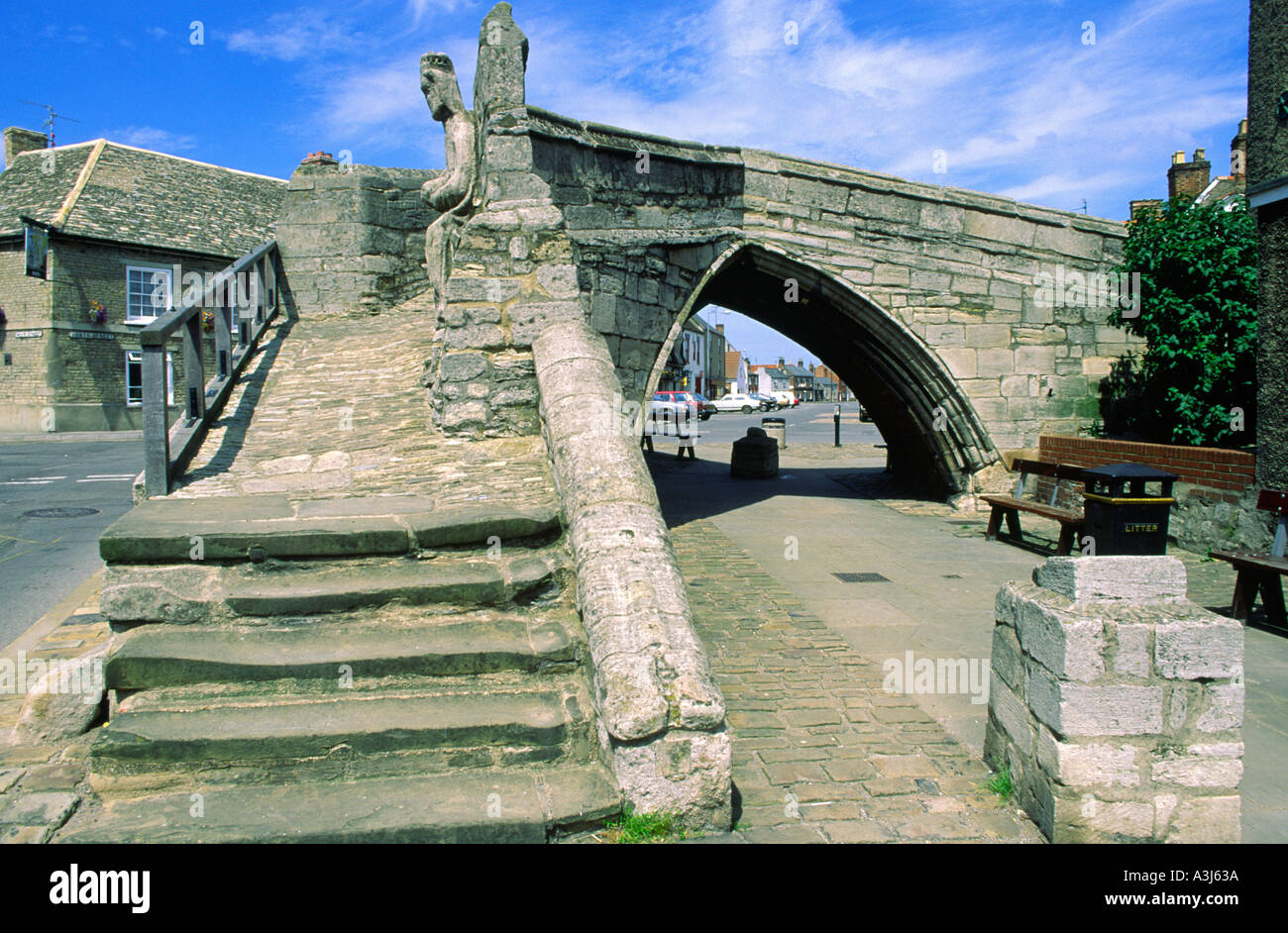 Triangular bridge Crowland Lincolnshire England Stock Photo - Alamy