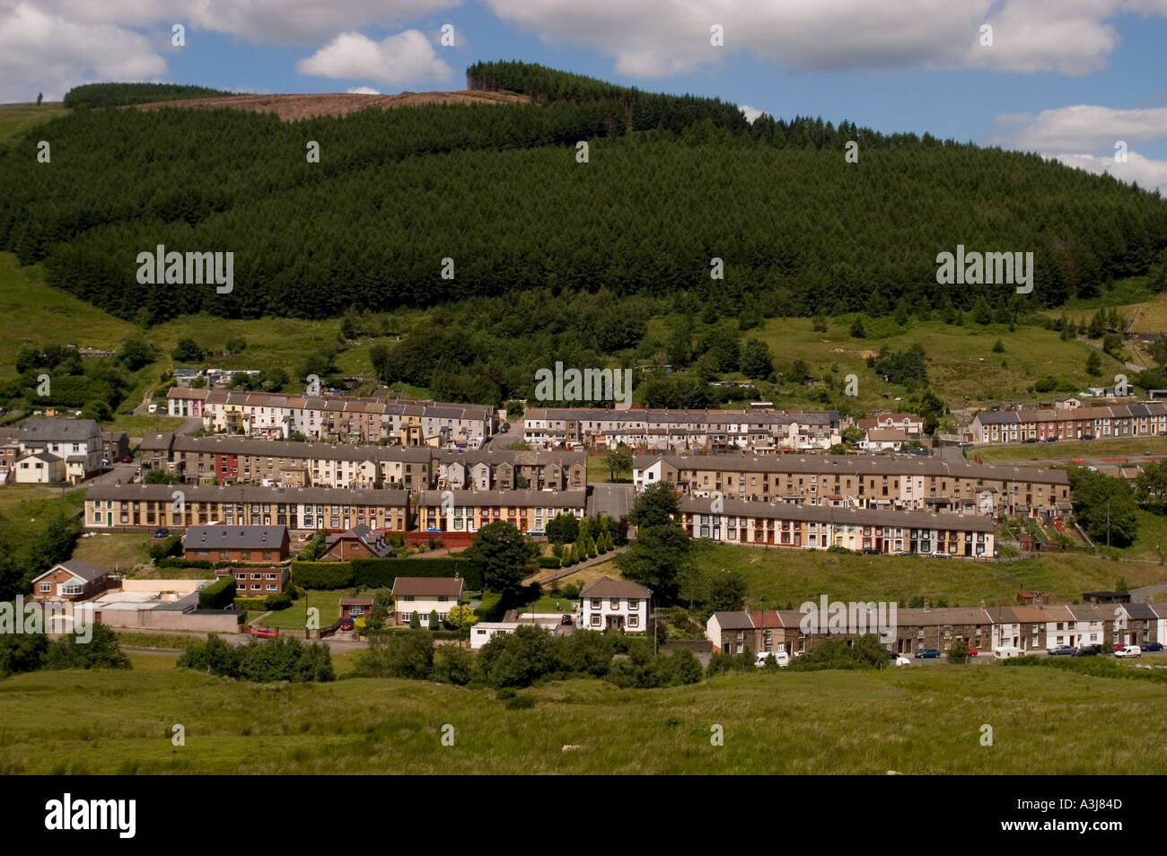 Typical South Wales Valleys Terraced Housing at Cwmparc in the Rhondda ...