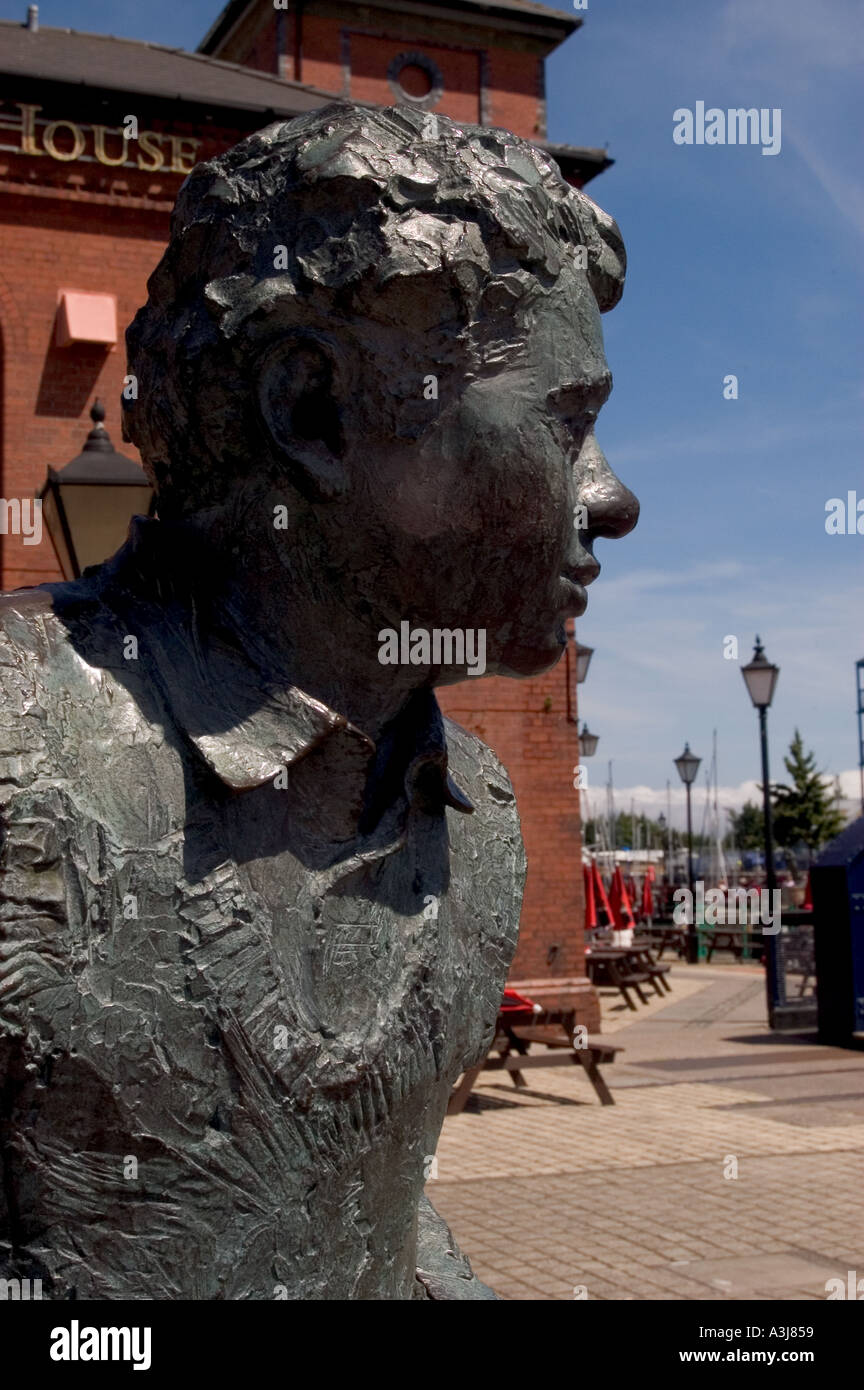 Statue of the Poet Dylan Thomas in the Maritime Quarter of his ...