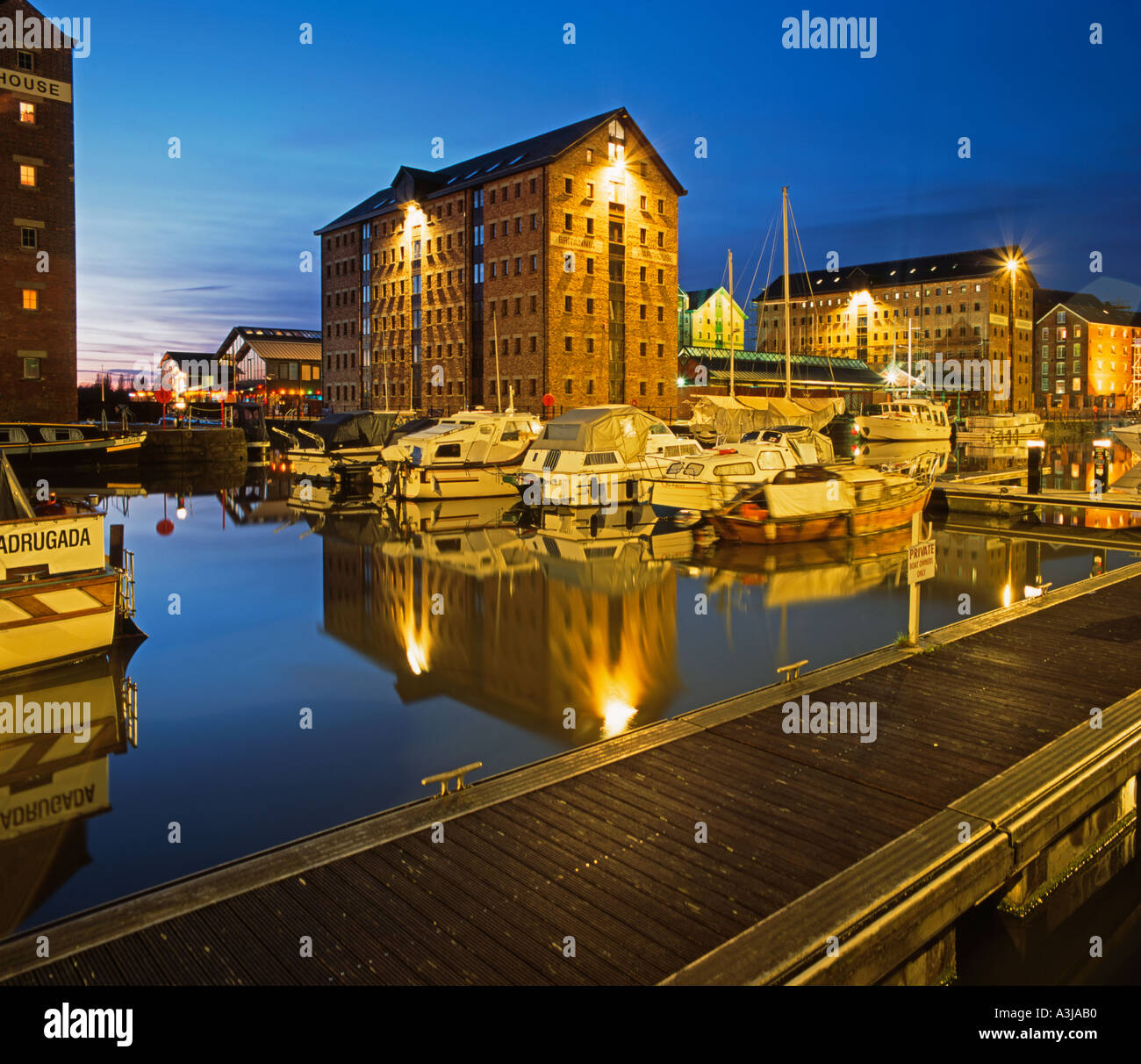 Gloucester Docks lit up at night Stock Photo - Alamy