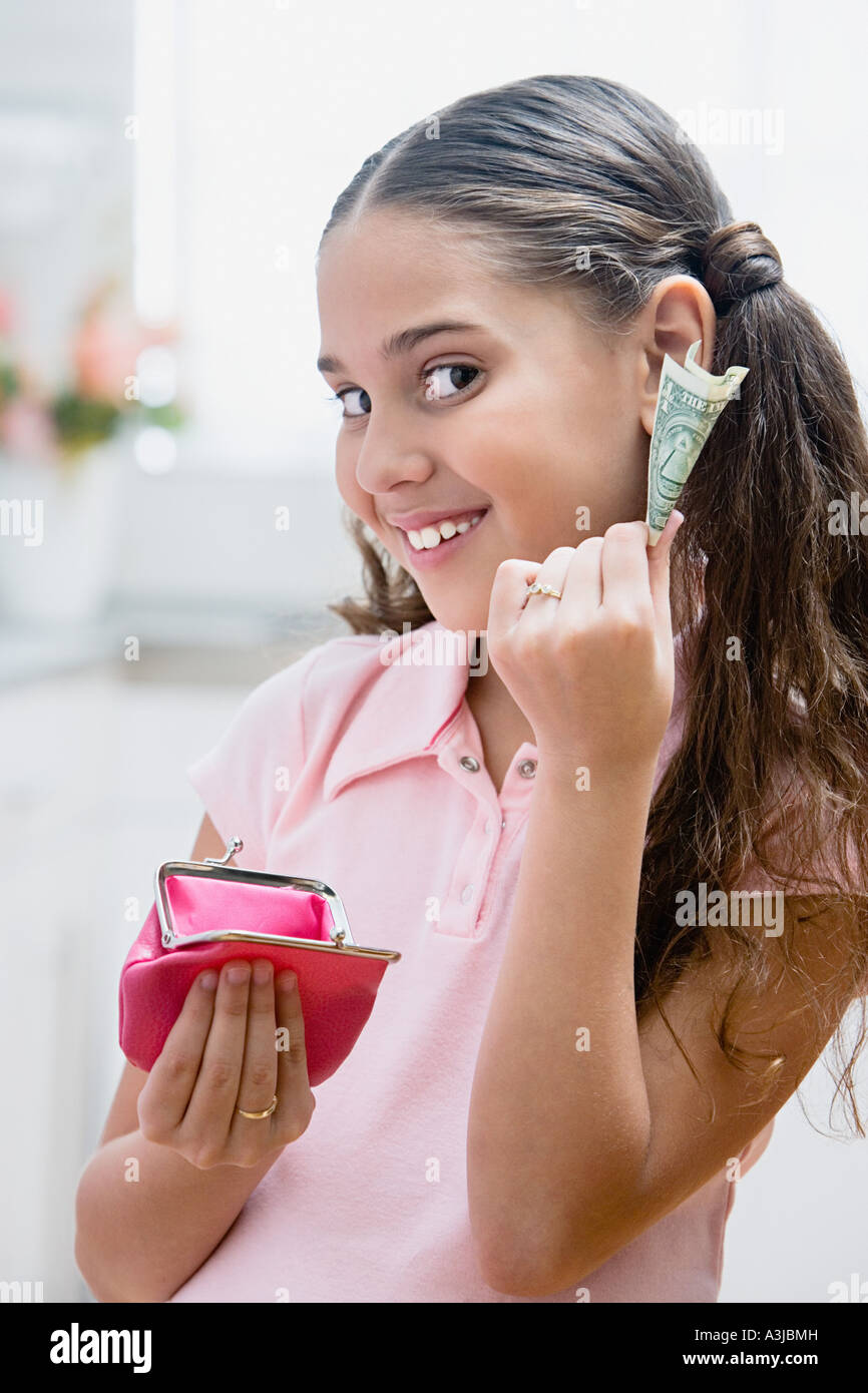 Holding a banknote hi-res stock photography and images - Alamy