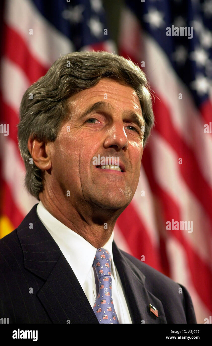 Kerry campaign politician hi-res stock photography and images - Alamy