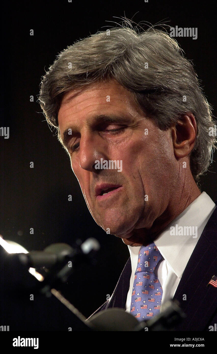 Kerry campaign politician hi-res stock photography and images - Alamy