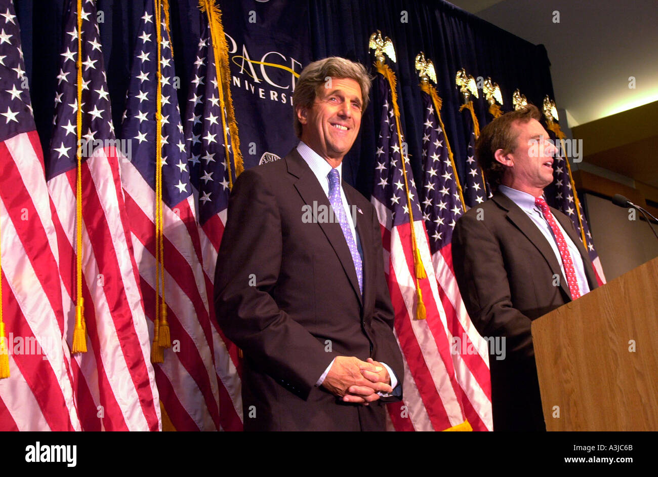 Massachusetts Senator John Kerry L speaks at a campaign event with ...