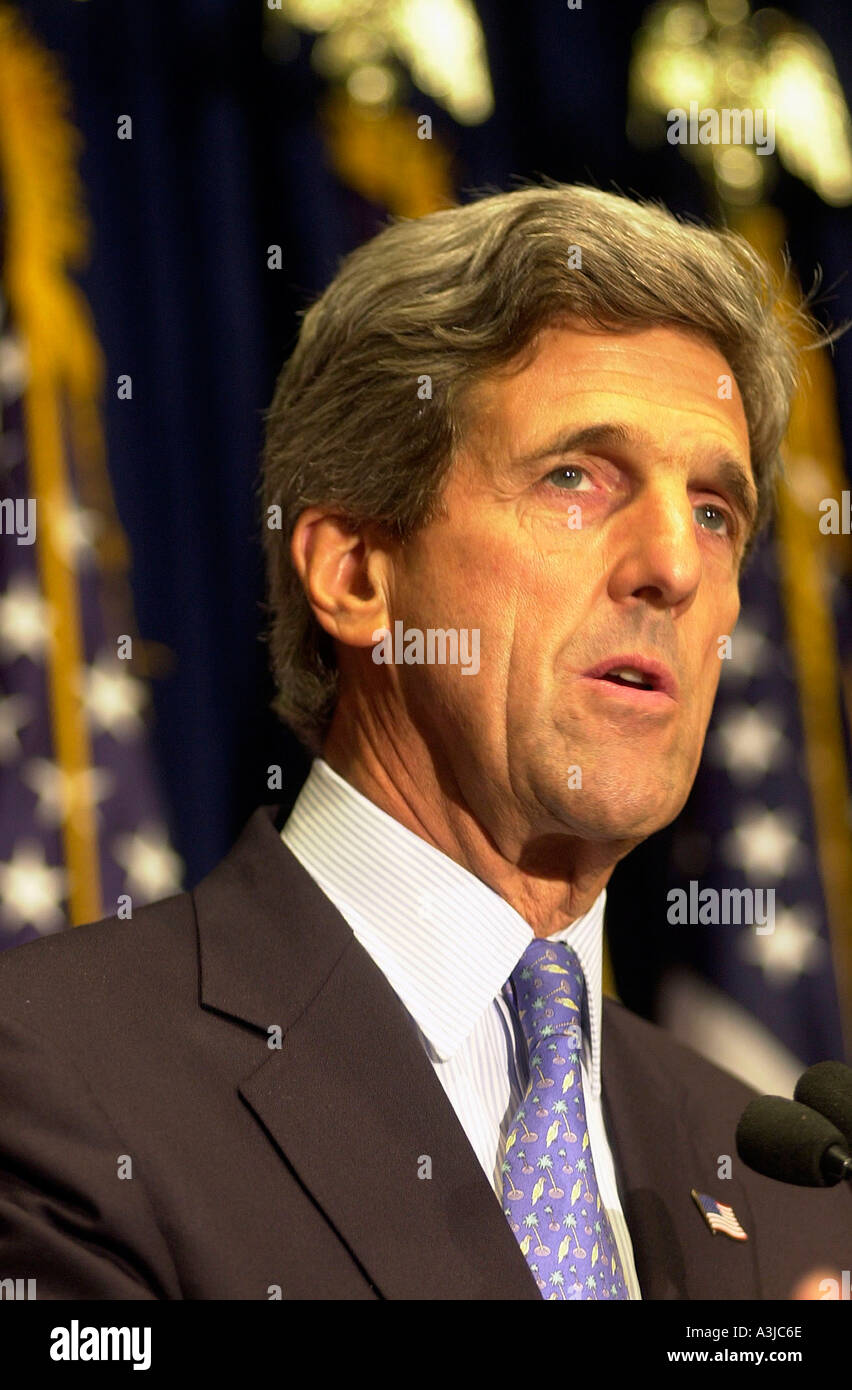Kerry campaign politician hi-res stock photography and images - Alamy
