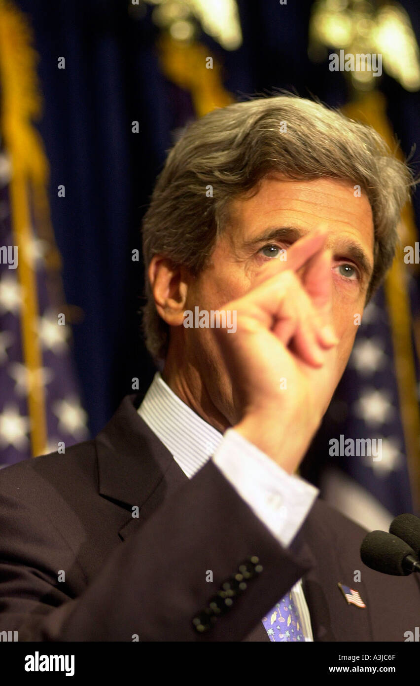 Kerry campaign politician hi-res stock photography and images - Alamy
