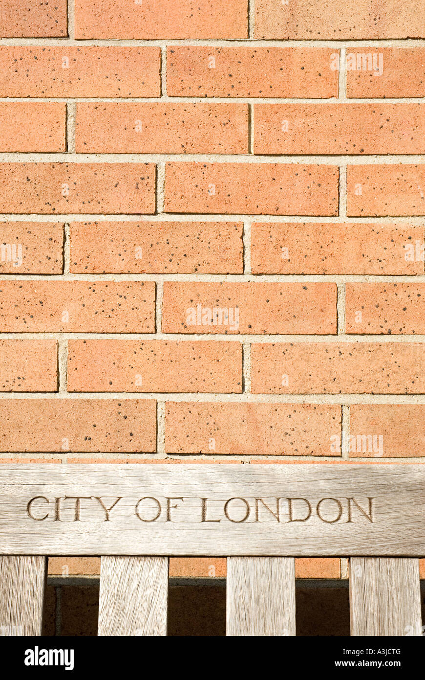 City of london bench Stock Photo - Alamy