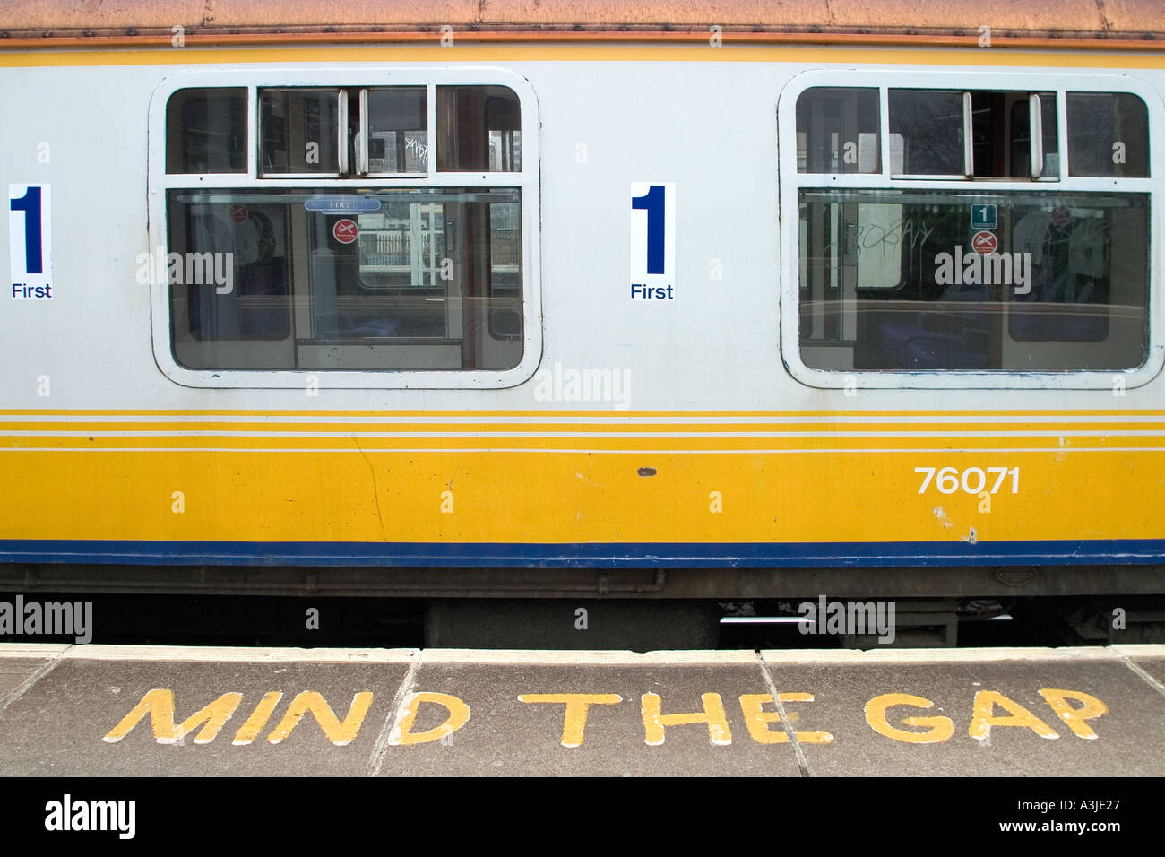 East croydon train station hi-res stock photography and images - Alamy