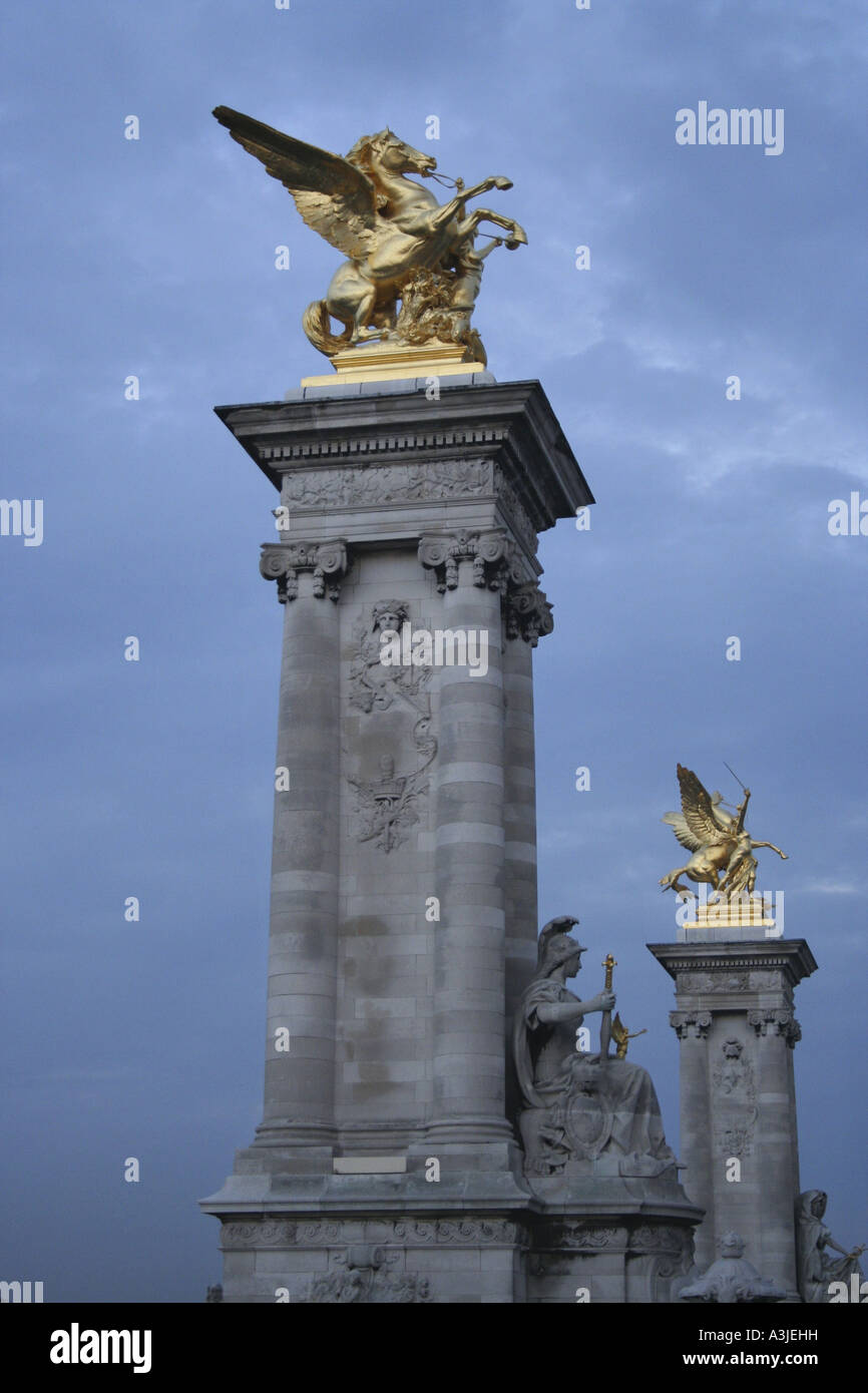 Gold statues on the Pont Alexandre III in Paris Stock Photo - Alamy