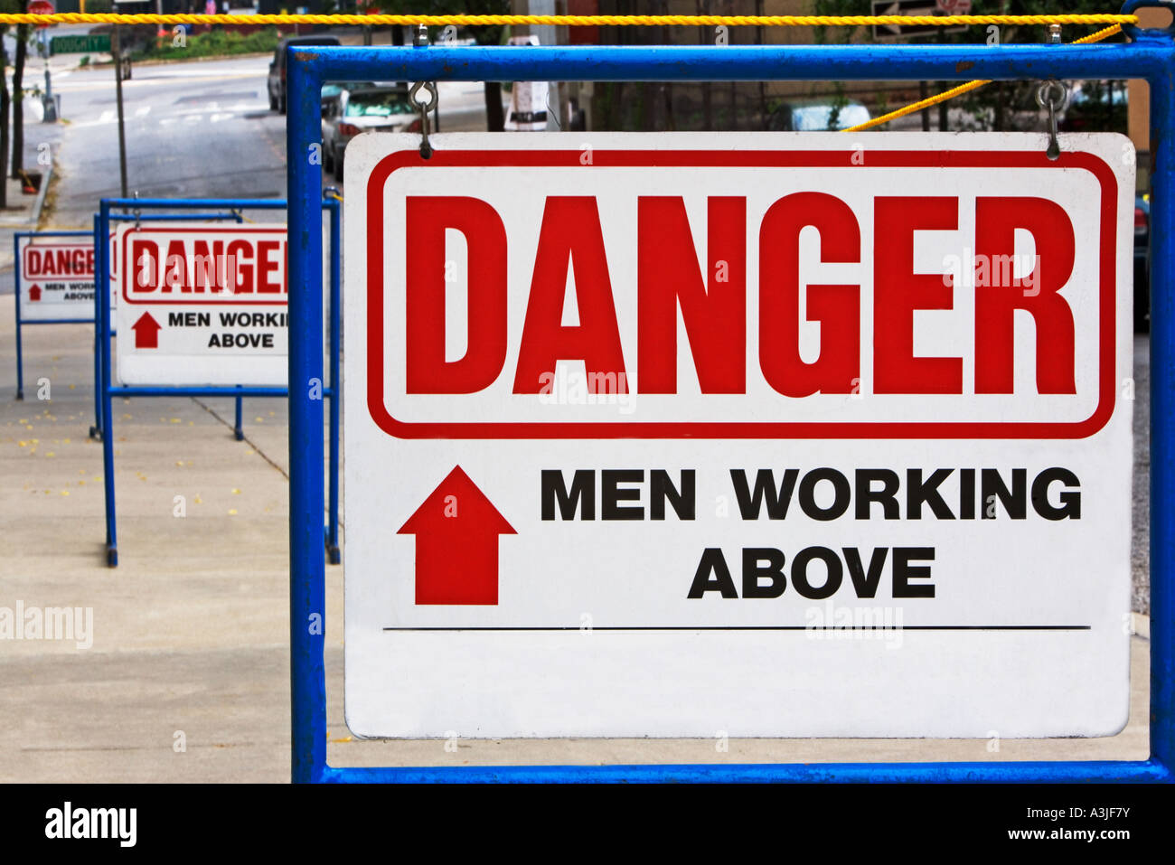 Danger signs hi-res stock photography and images - Alamy