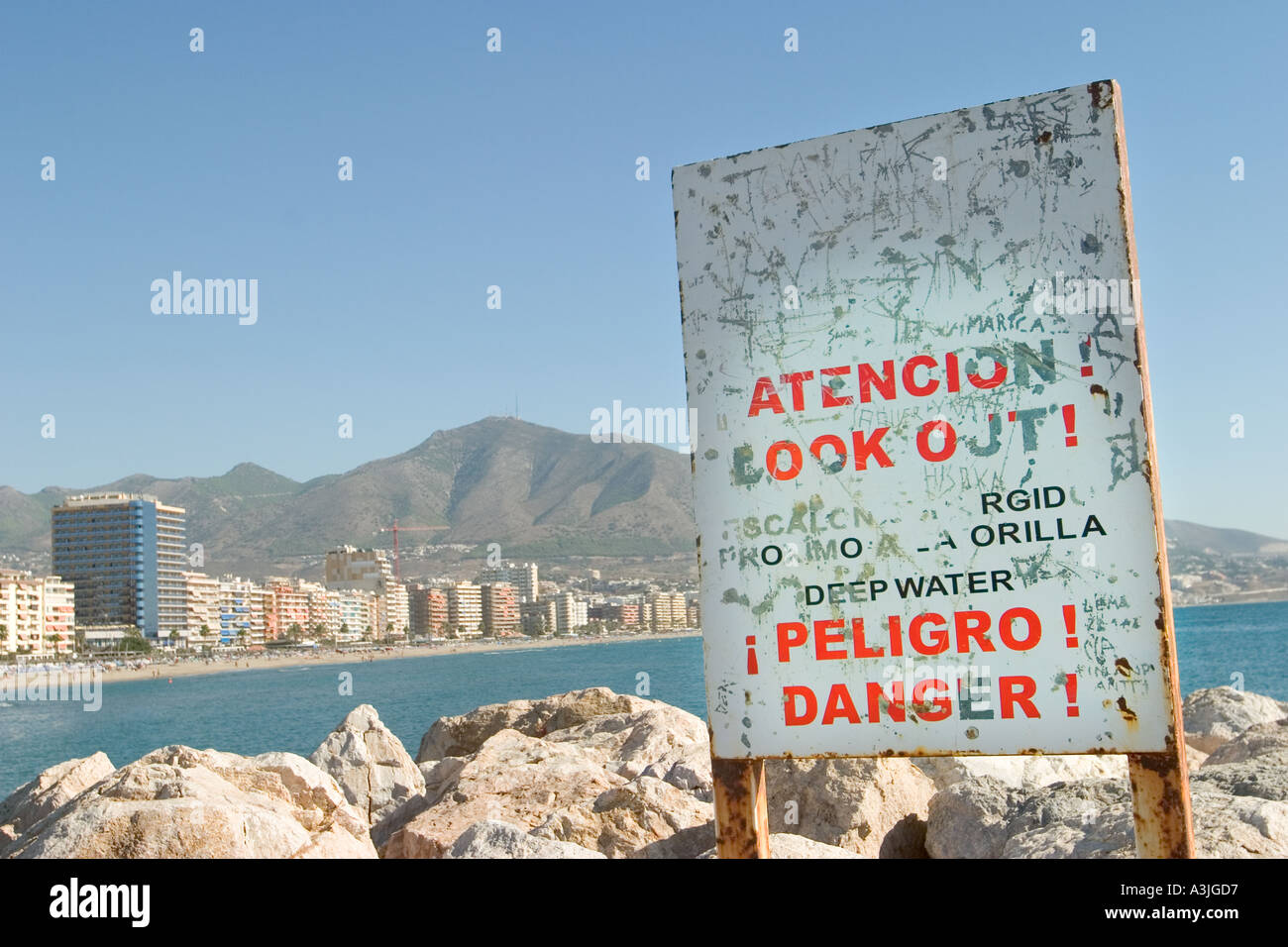 Peligro del pueblo hi-res stock photography and images - Alamy