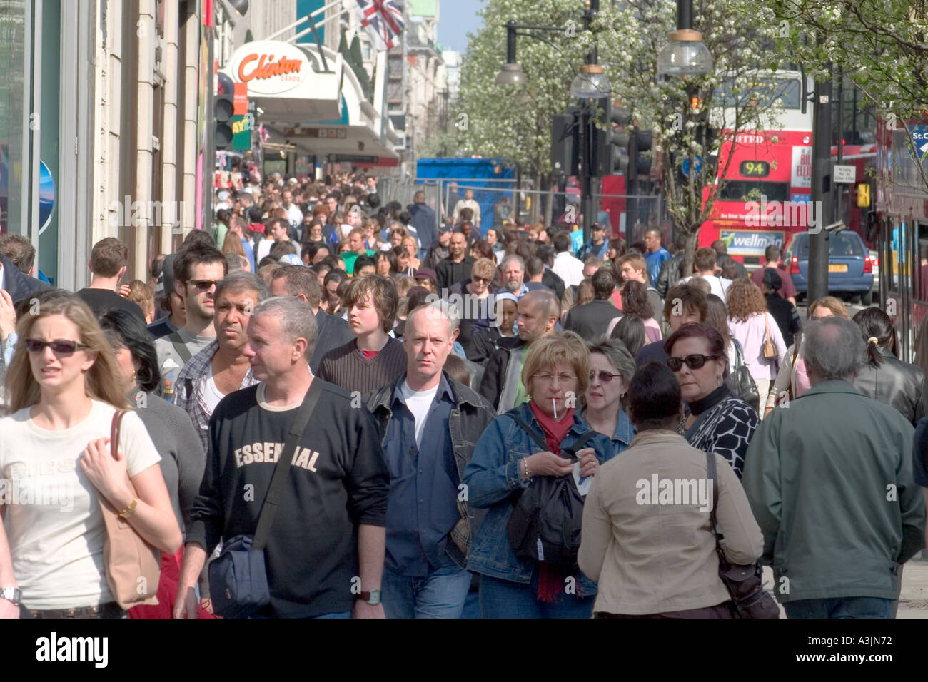 London crowds of people street hi-res stock photography and images - Alamy