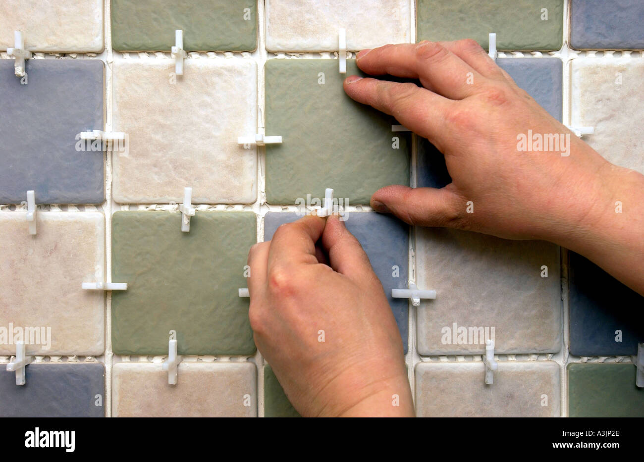 Tile spacing hi-res stock photography and images - Alamy