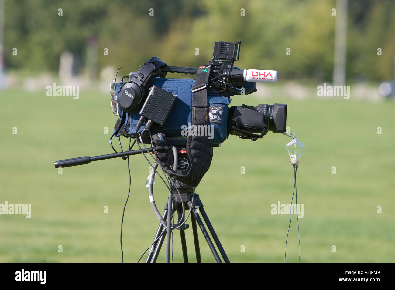 DEU Germany Berlin 19 09 2005 DHA TV camera Stock Photo - Alamy