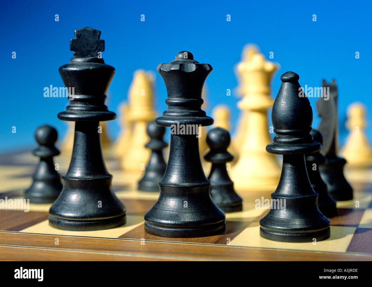 Chess defence hi-res stock photography and images - Alamy