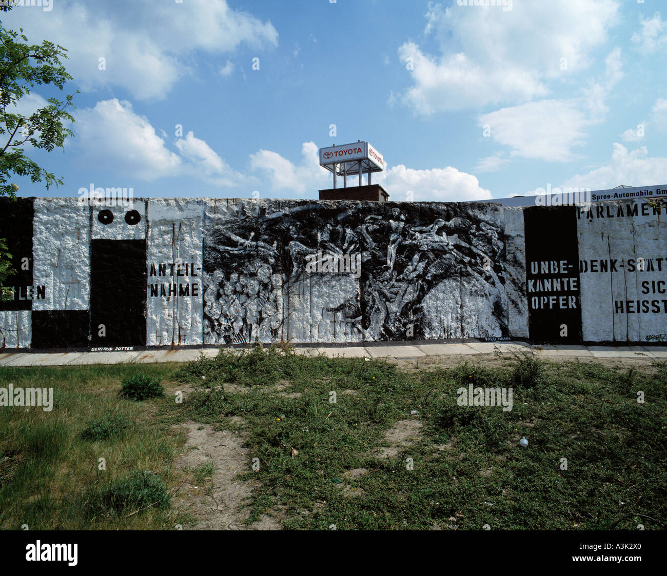 D-Berlin, memorial place in honour of the dead persons at the Berlin ...