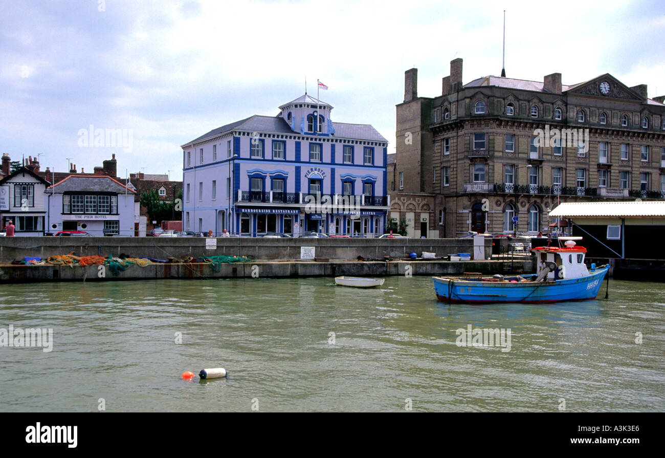 Ha penny pier harwich hi-res stock photography and images - Alamy