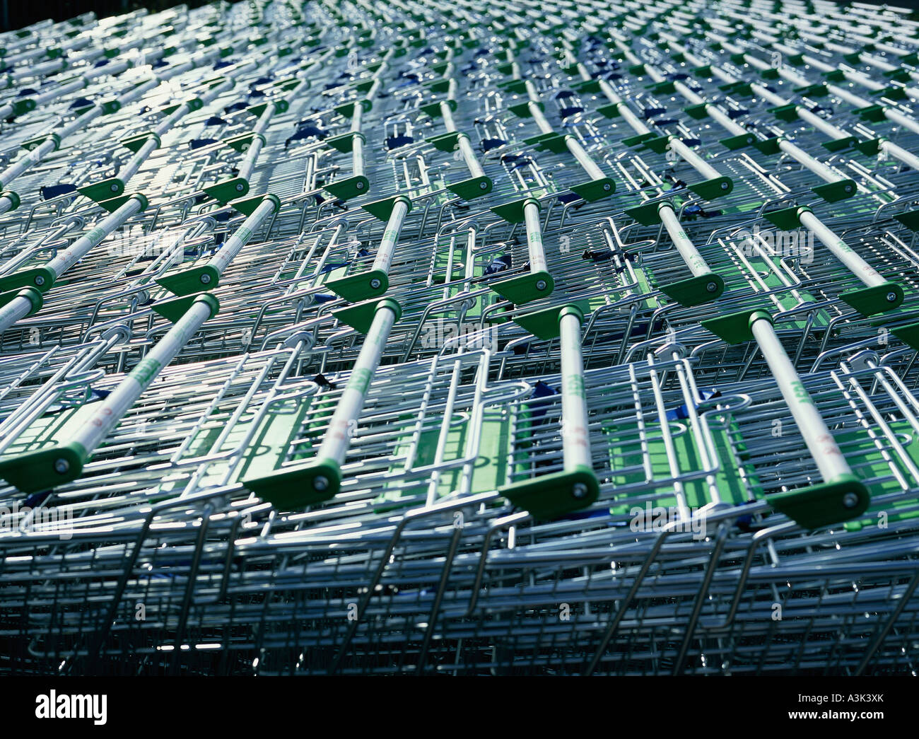 Vacant grocery store hi-res stock photography and images - Alamy