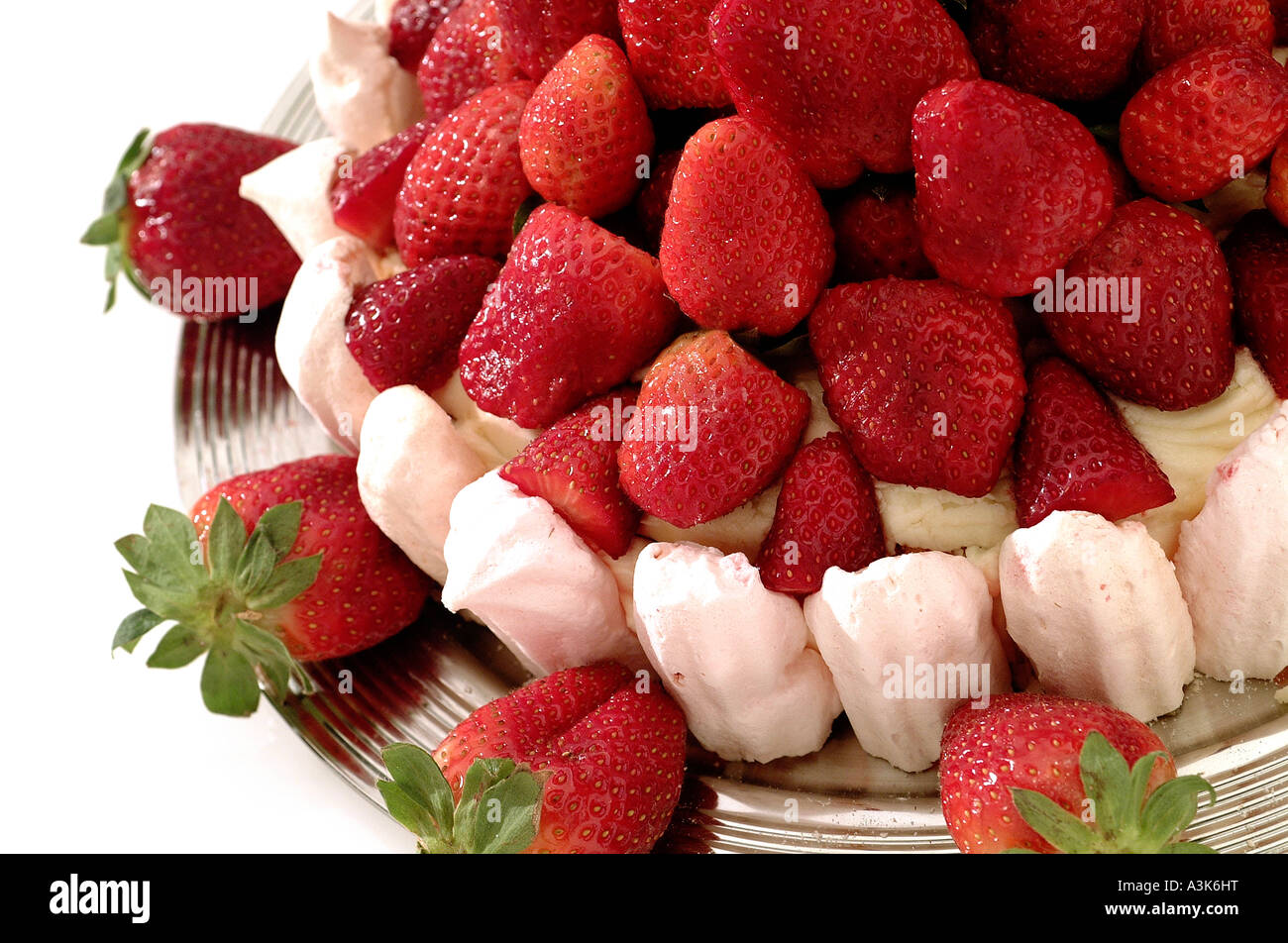 Strawberry meringue gateau Stock Photo - Alamy