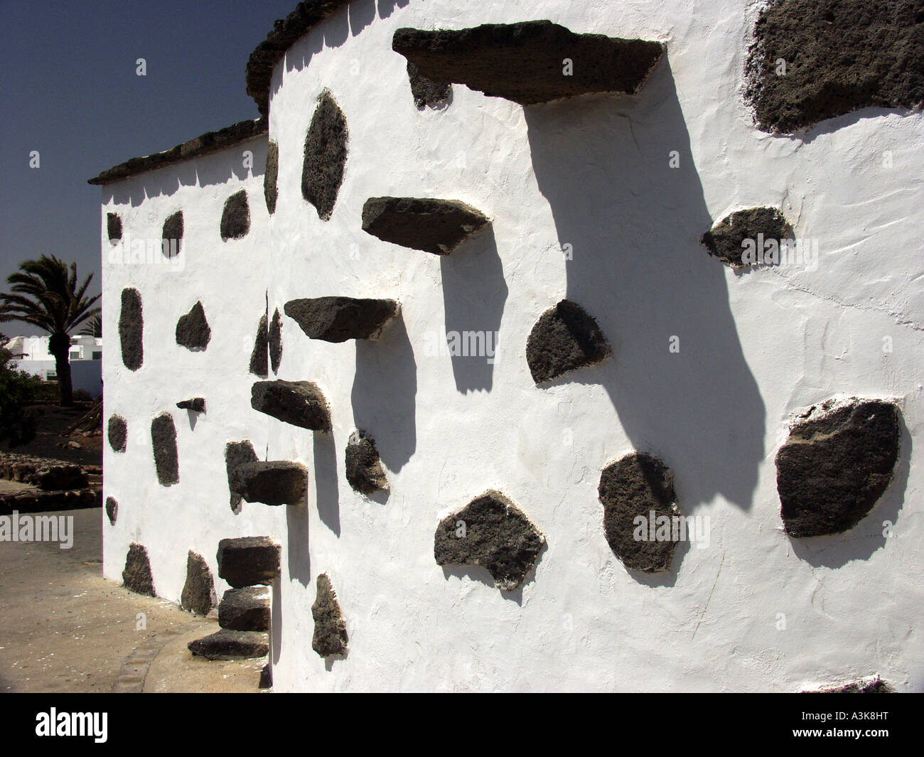 Angled brickwork hi-res stock photography and images - Alamy