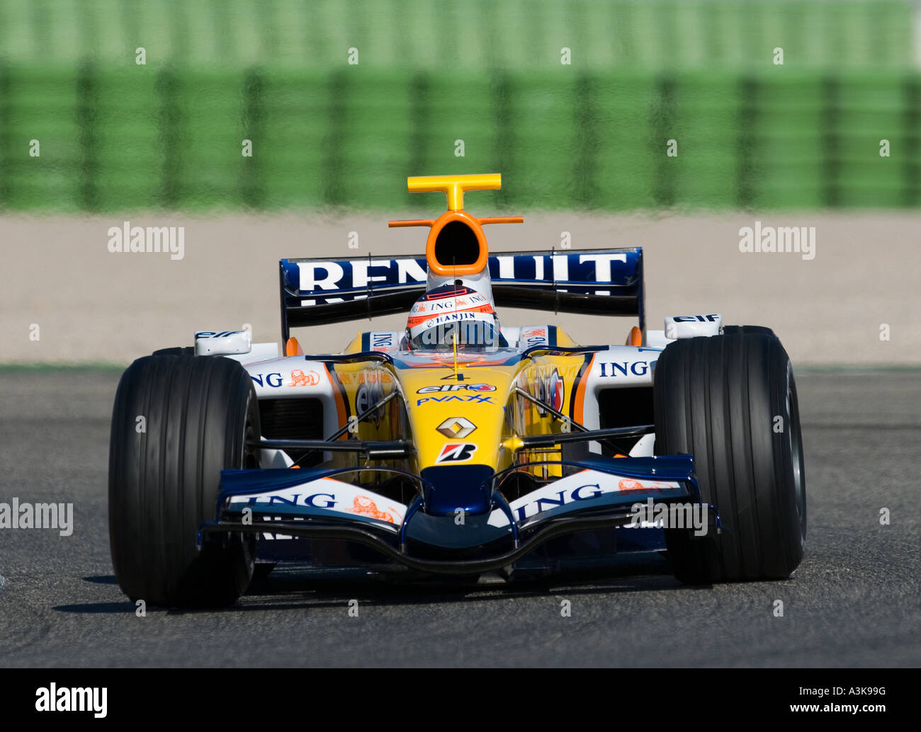 Heikki Kovalainen, Renault February 2007 Stock Photo - Alamy