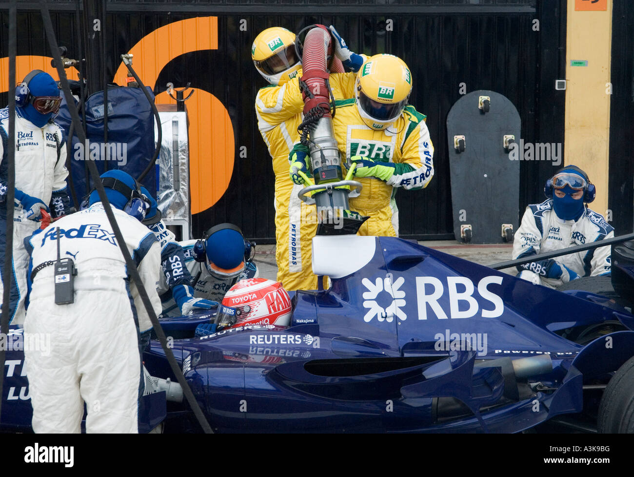Formula 1 pit stop bmw hi-res stock photography and images - Alamy