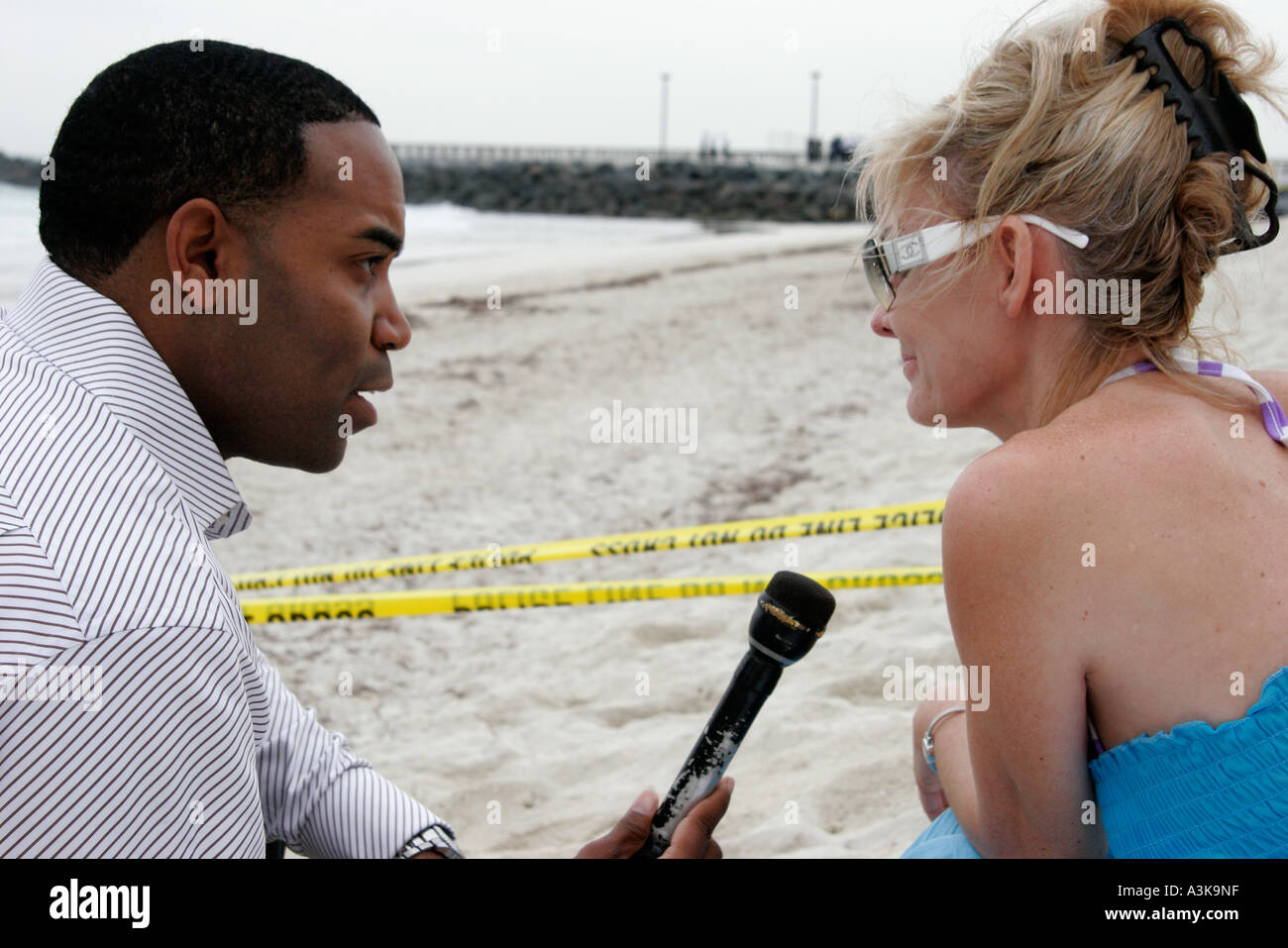 Black man male journalist reporter media hi-res stock photography and ...
