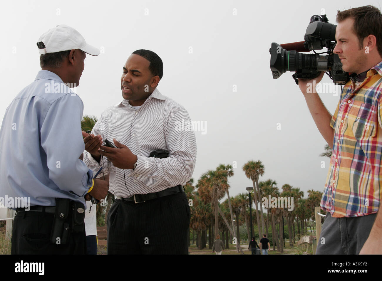 Interviews pilot hi-res stock photography and images - Alamy