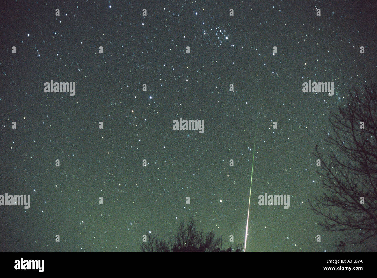 The Great Leonid Meteor Storm of 2001 Leonid Fireball Meteor Stock ...