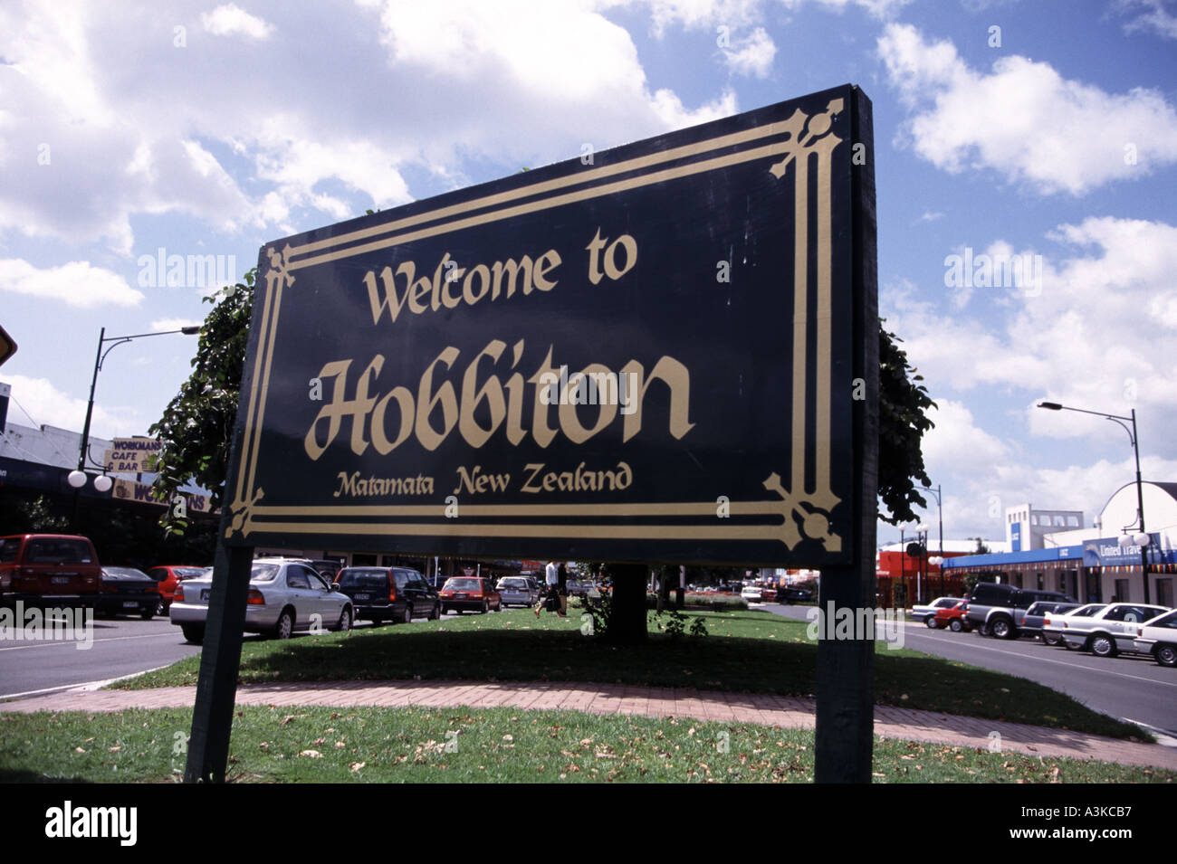 Hobbiton sign hi-res stock photography and images - Alamy