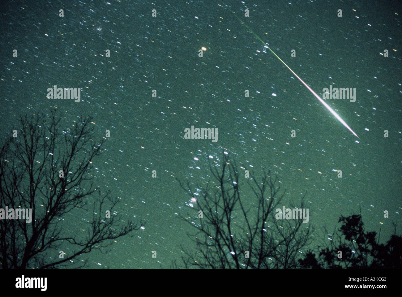 Meteor storm hi-res stock photography and images - Alamy