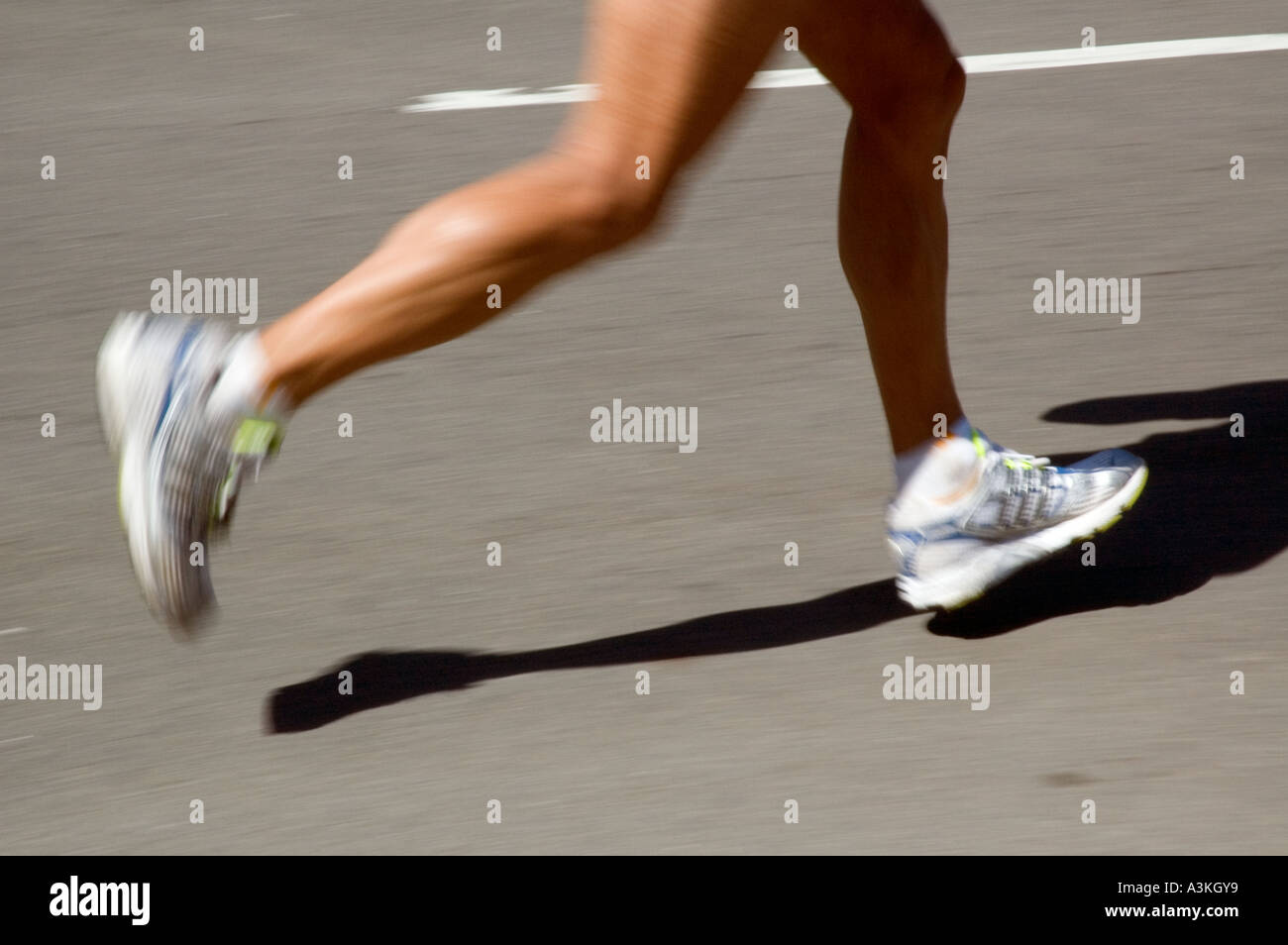 Man muscles legs detail hi-res stock photography and images - Alamy