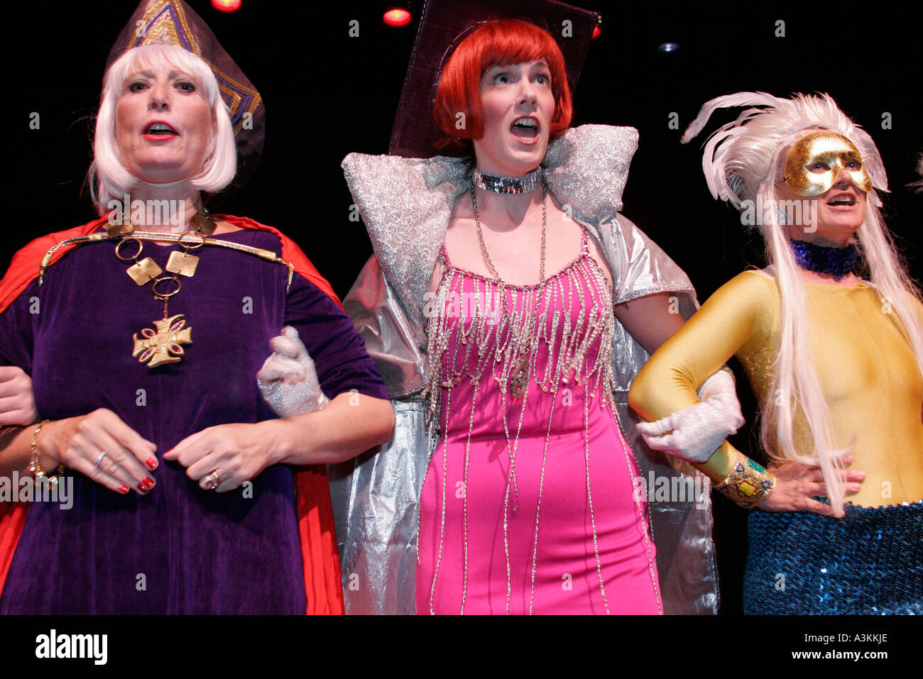 Actors costume hi-res stock photography and images - Alamy