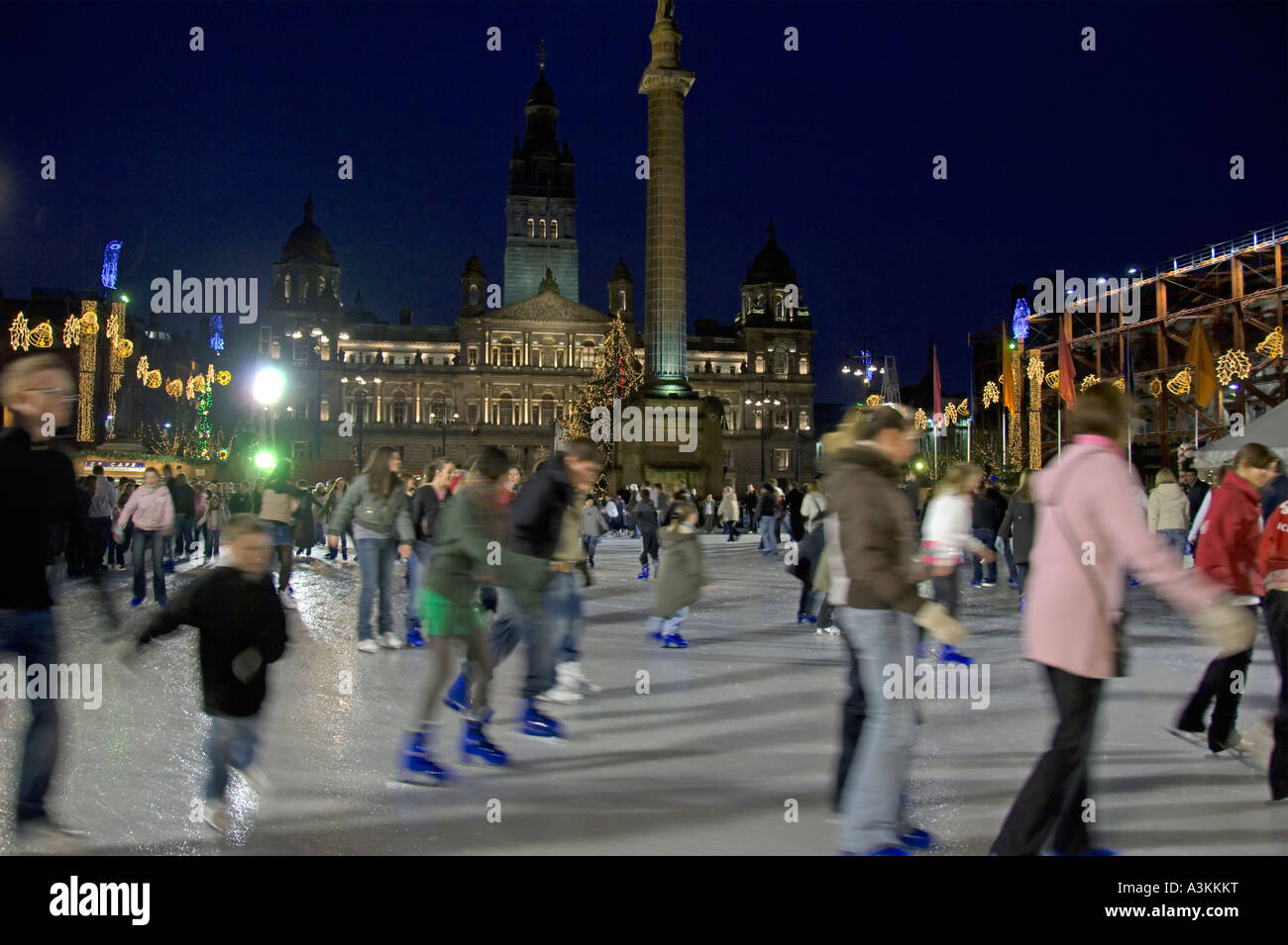 George square christmas festival hi-res stock photography and images ...