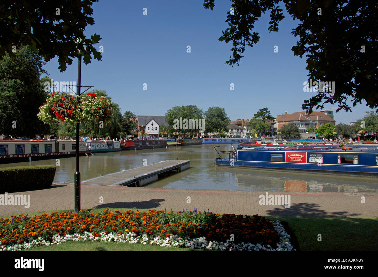Bancroft Gardens Canal Basin River Avon Stratford Upon Avon ...