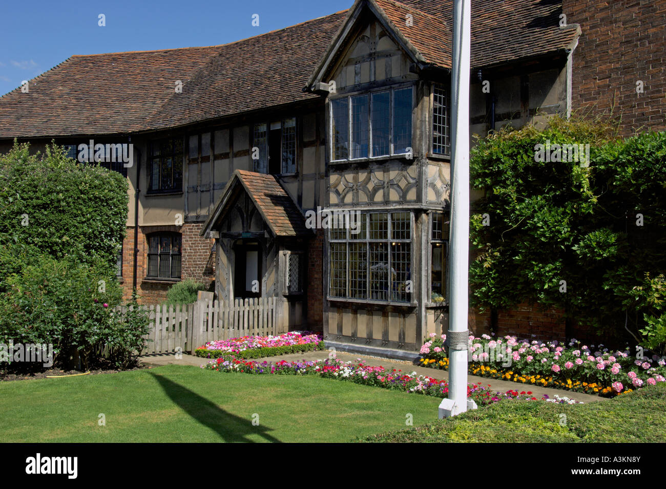 Shakespeare s birthplace Town Centre Stratford Upon Avon Warwickshire ...