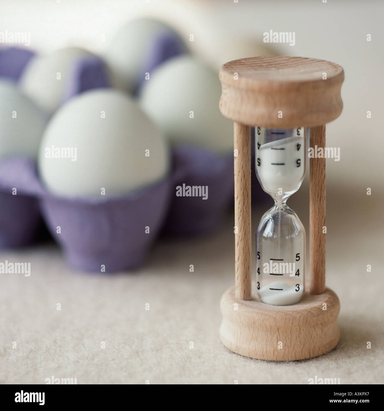 Egg_timer hi-res stock photography and images - Alamy