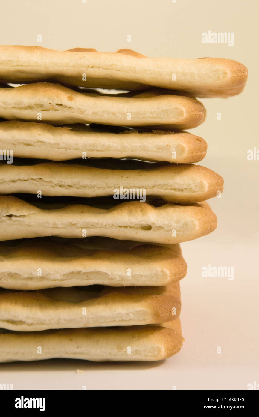 A stack of cream cracker biscuits Stock Photo - Alamy