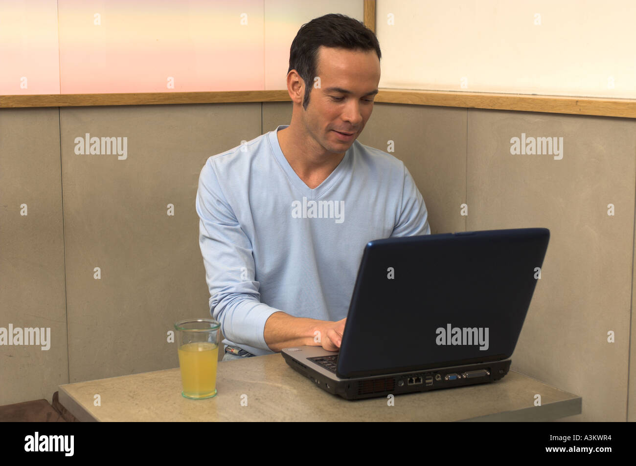 Working cafe computer hi-res stock photography and images - Alamy