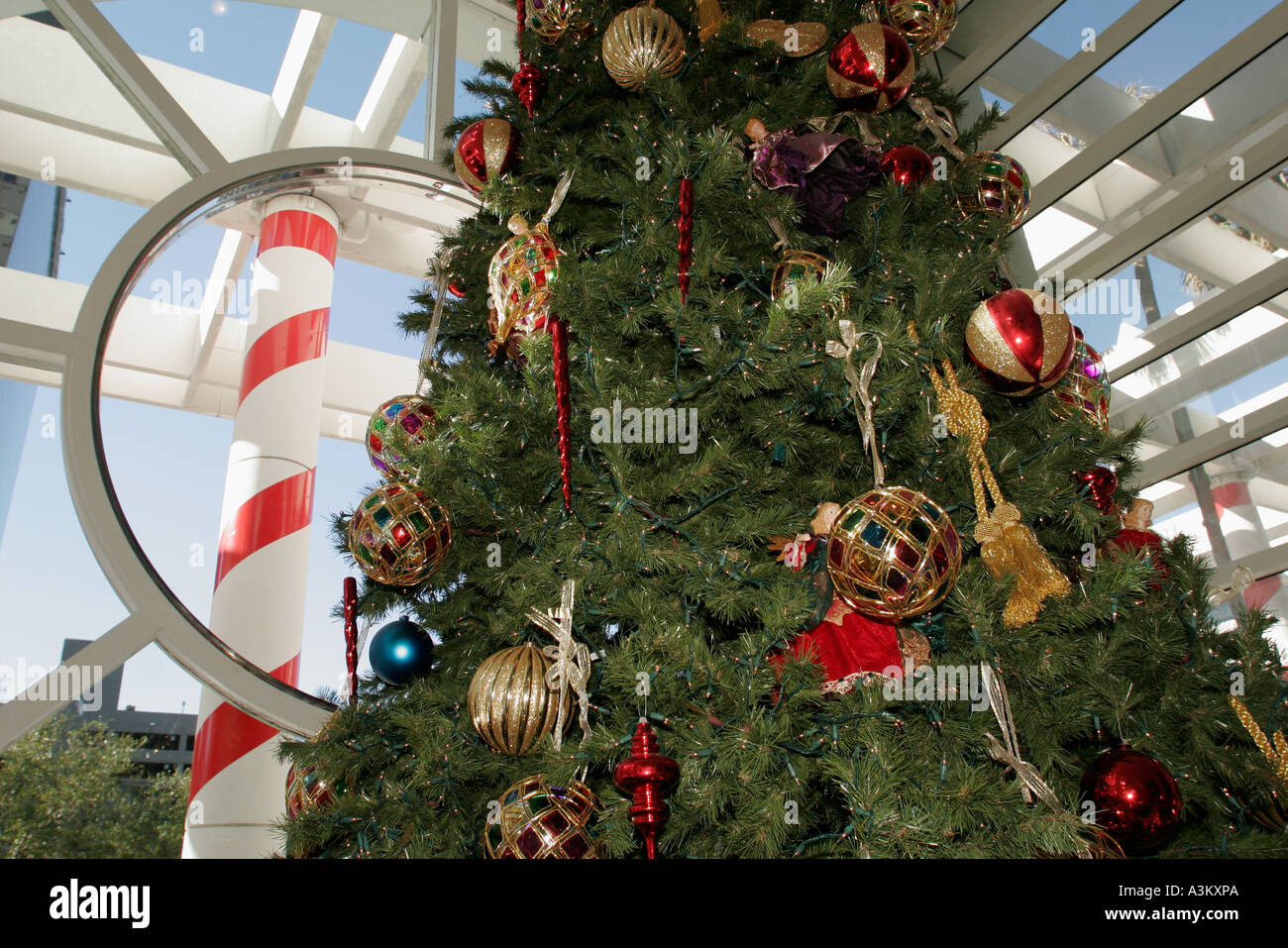 One brickell square hi-res stock photography and images - Alamy