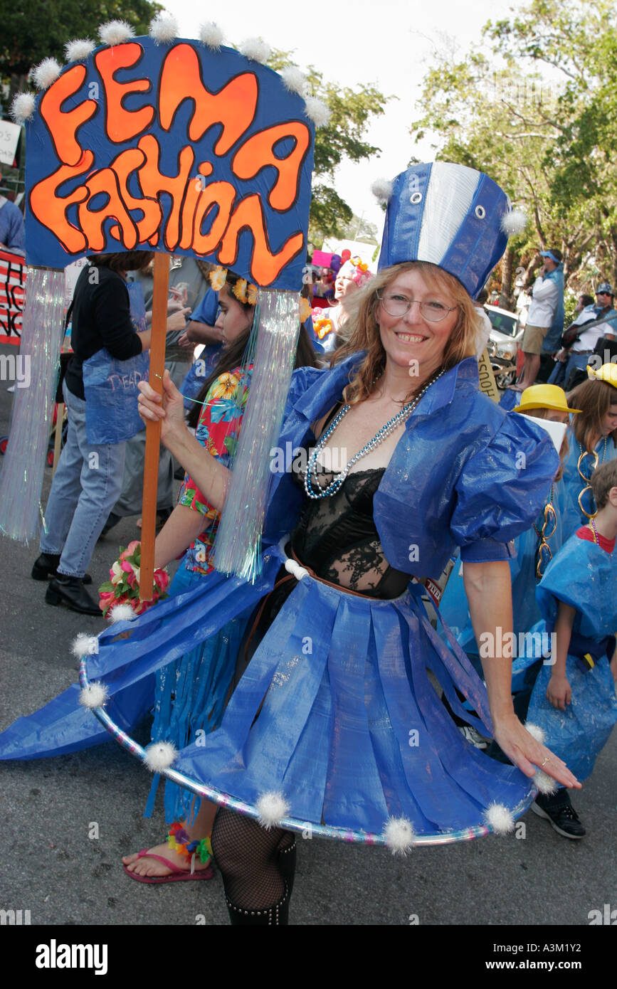 Fema tarp hi-res stock photography and images - Alamy