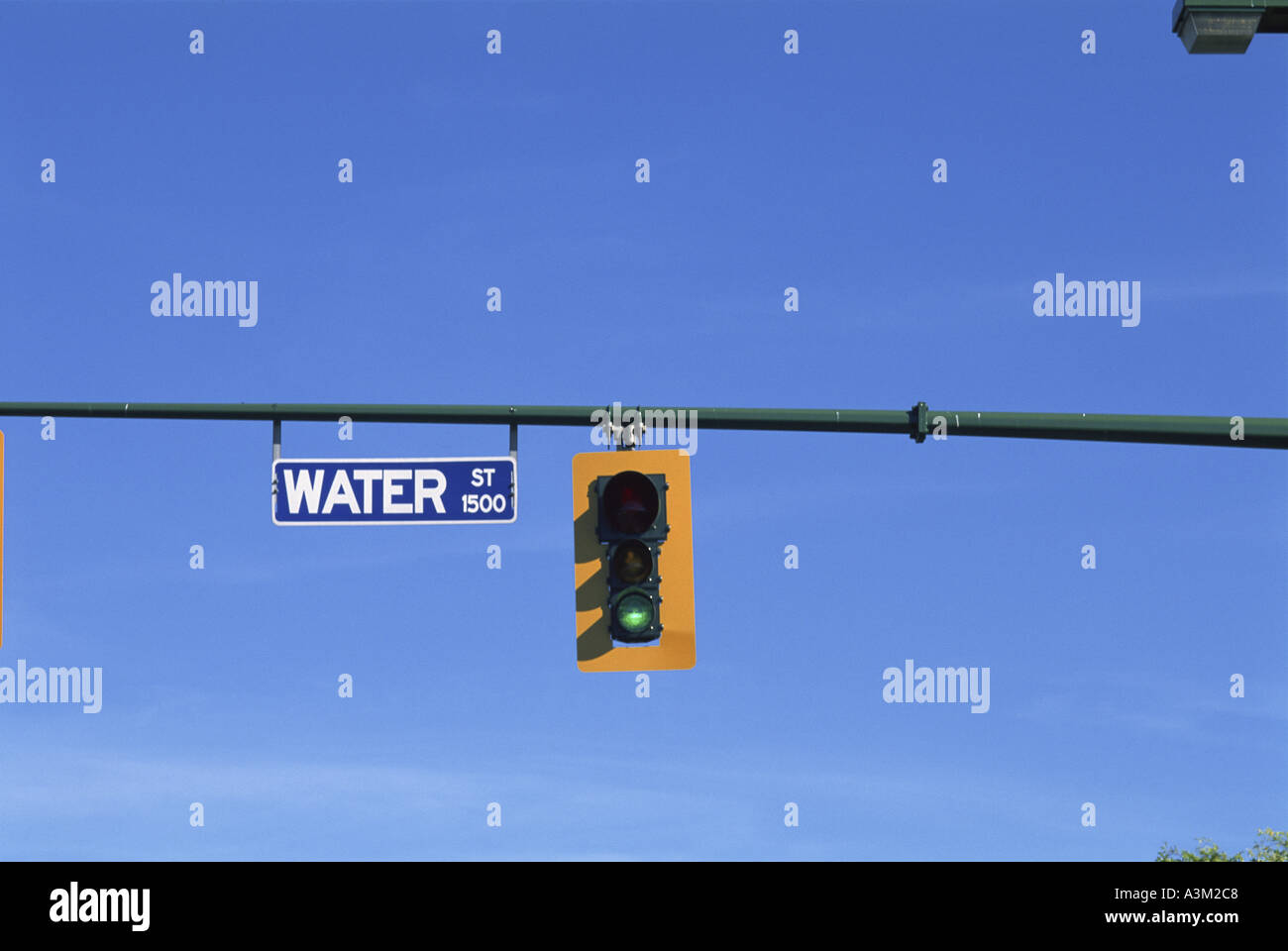 Traffic signal Canada Stock Photo - Alamy
