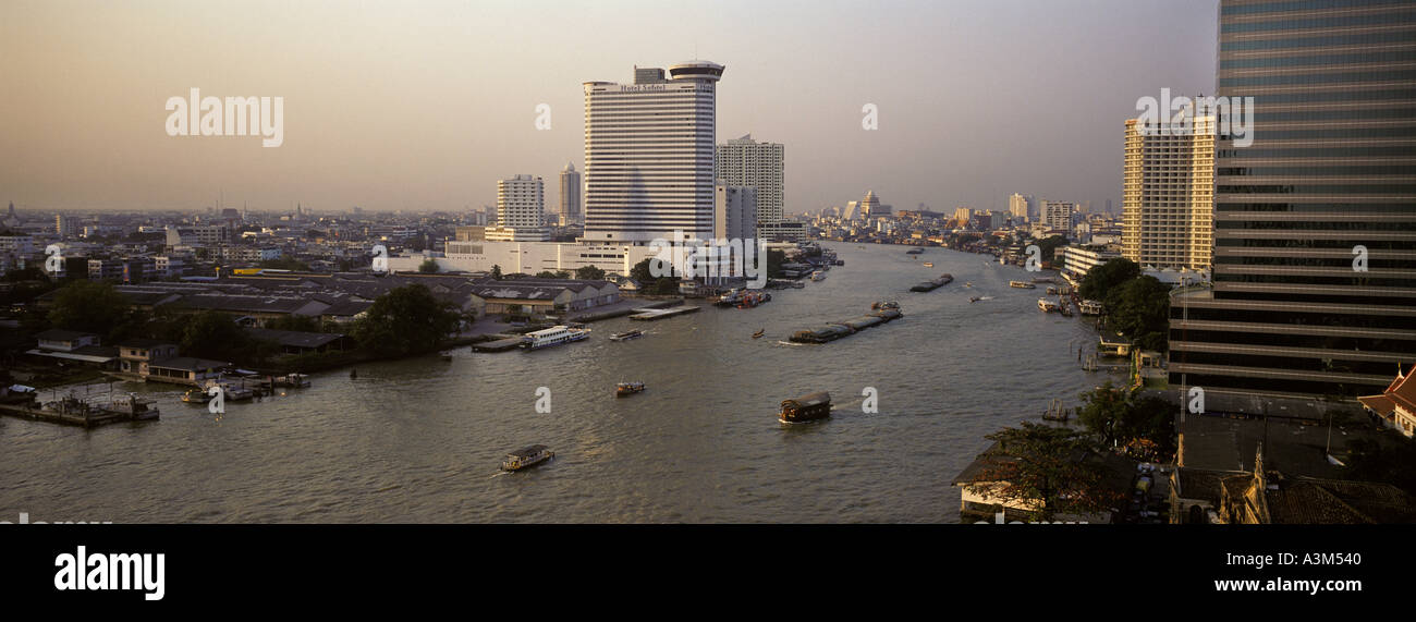 Panoramic perspective of the Chao Praya River Bangkok Stock Photo - Alamy